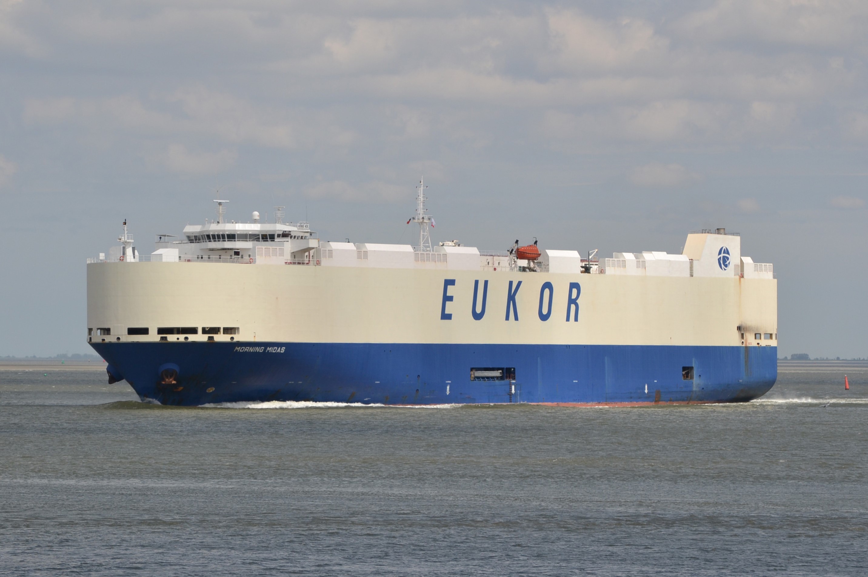 Alaska : un roulier en proie aux flammes évacué par son équipage dans le Pacifique | Mer et Marine